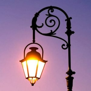 Victorian Urban Lamp post with Curve Arm Argentina Lighting Style