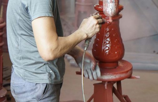 How to repaint lamp post: Dress up the degraded lighting post step by step