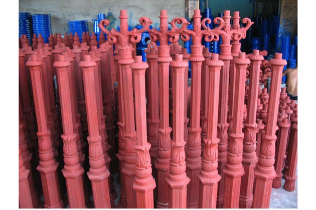 Cast iron lamppost project - Casting metal foundry manufacturer
